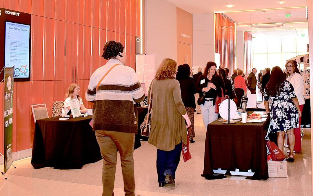 WWBIC-2025-Luncheon_06 hallway | WWBIC